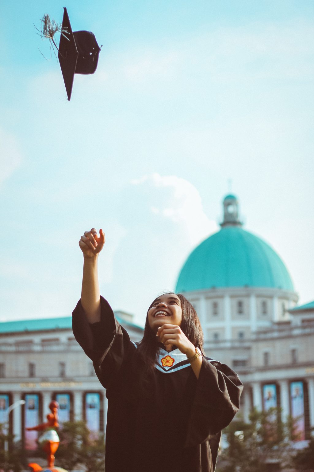 About Queen’s College | Learn Our Mission & Values